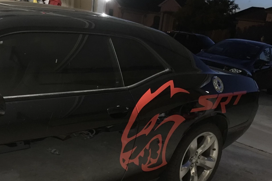 Dodge hellcat srtDodge srt hellcat decal in various colorsRed,Blue ...